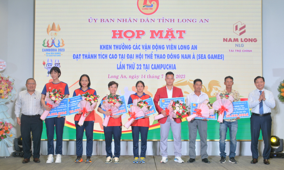 Long An khen thưởng vận động viên đạt thành tích cao tại SEA Games 32 ...