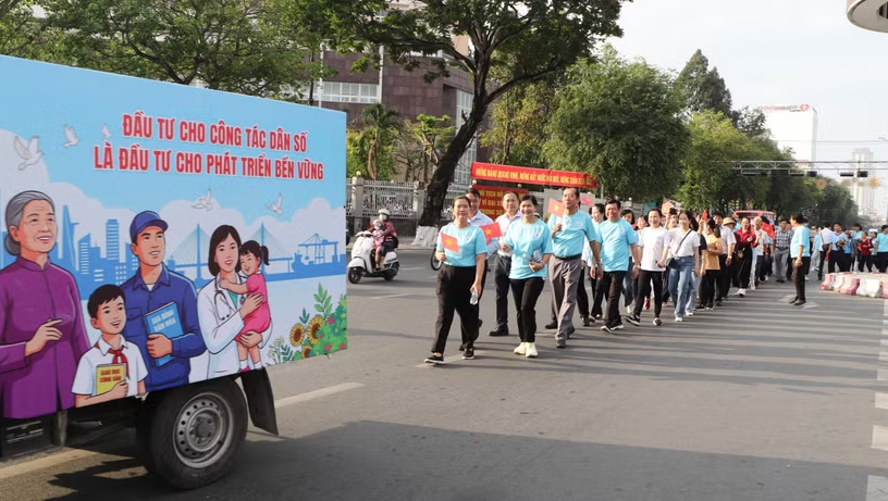 Việt Nam chính thức gia nhập nhóm quốc gia có trên 100 triệu dân - Báo ...